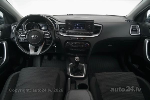 Zils Kia Ceed 2020 Tallina, ar dzinēja tilpumu 1.60 L un nobraukumu 74 tūkst. km par 11490 €, foto 8 vietnē AUTOMOTO.COM.LV