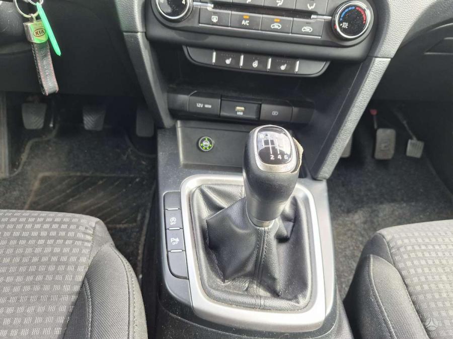 Zils Kia Ceed 2020 Kauņa, ar dzinēja tilpumu 1.00 L un nobraukumu 195 tūkst. km par 9438 €, foto 14 vietnē AUTOMOTO.COM.LV