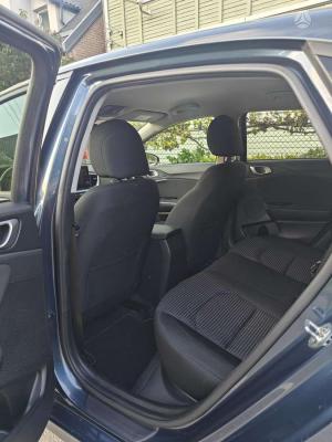 Zils Kia Ceed 2020 Kauņa, ar dzinēja tilpumu 1.35 L un nobraukumu 169 tūkst. km par 11300 €, foto 5 vietnē AUTOMOTO.COM.LV