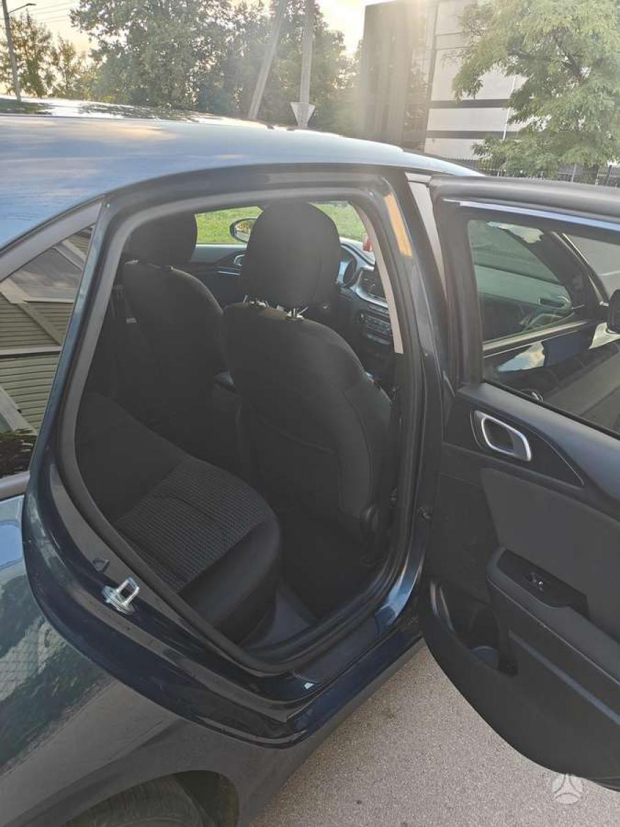 Zils Kia Ceed 2020 Kauņa, ar dzinēja tilpumu 1.35 L un nobraukumu 169 tūkst. km par 11300 €, foto 7 vietnē AUTOMOTO.COM.LV