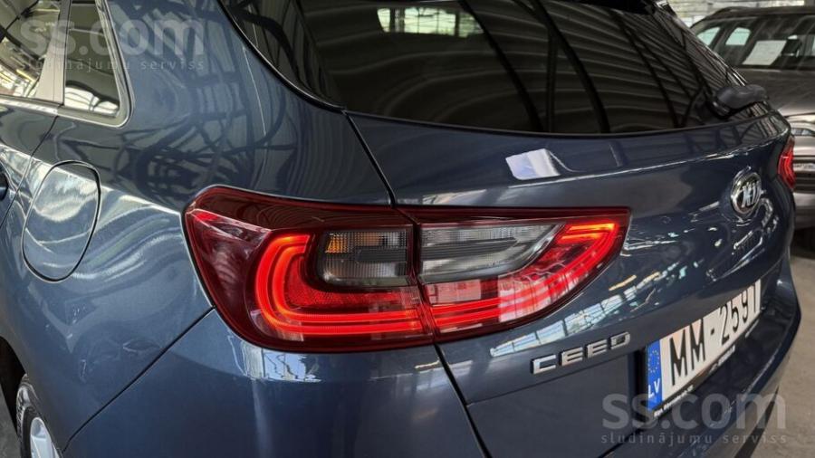 Zils Kia Ceed 2020 Rīga, ar dzinēja tilpumu 1.40 L un nobraukumu 42 tūkst. km par 14500 €, foto 12 vietnē AUTOMOTO.COM.LV