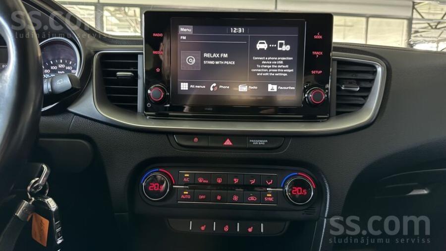 Zils Kia Ceed 2020 Rīga, ar dzinēja tilpumu 1.40 L un nobraukumu 42 tūkst. km par 14500 €, foto 23 vietnē AUTOMOTO.COM.LV