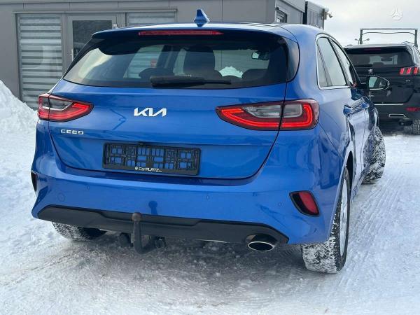 Blue Kia Ceed 2021 in Vilnius, with an engine capacity of 1.00 L and mileage of 179 thousand km for 9600 €, photo 5 on AUTOMOTO.COM.LV