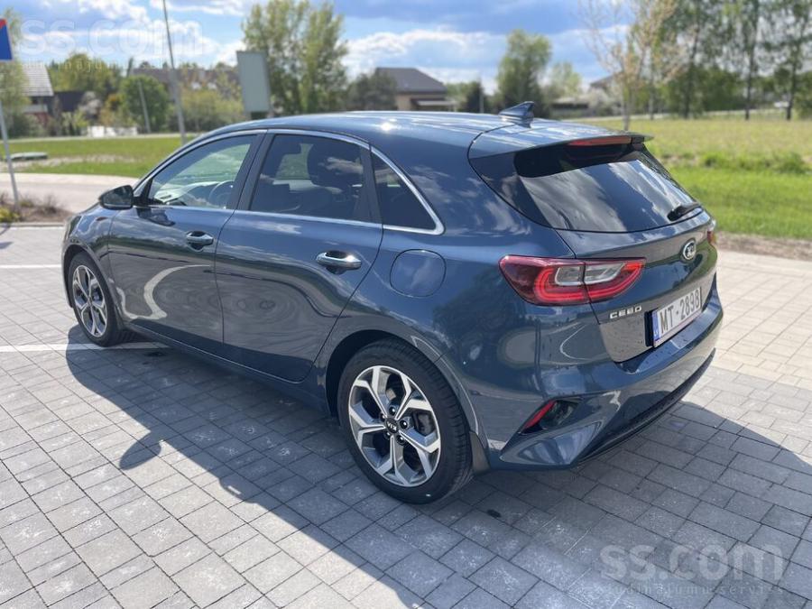 Zils Kia Ceed 2021 Rīga, ar dzinēja tilpumu 1.50 L un nobraukumu 93 tūkst. km par 12900 €, foto 6 vietnē AUTOMOTO.COM.LV