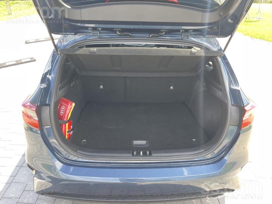 Zils Kia Ceed 2021 Rīga, ar dzinēja tilpumu 1.50 L un nobraukumu 93 tūkst. km par 12900 €, foto 15 vietnē AUTOMOTO.COM.LV