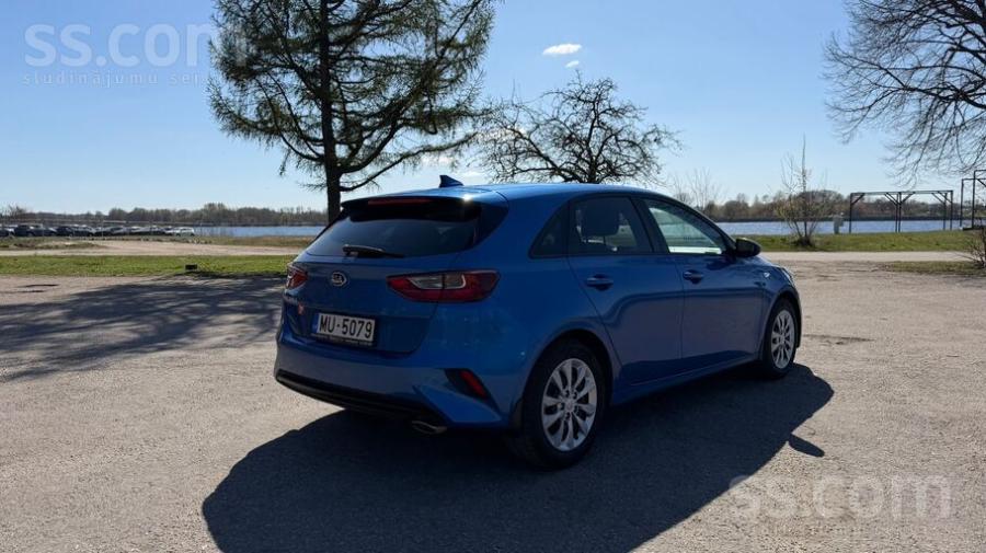 Zils Kia Ceed 2021 Rīga, ar dzinēja tilpumu 1.00 L un nobraukumu 45 tūkst. km par 12499 €, foto 3 vietnē AUTOMOTO.COM.LV