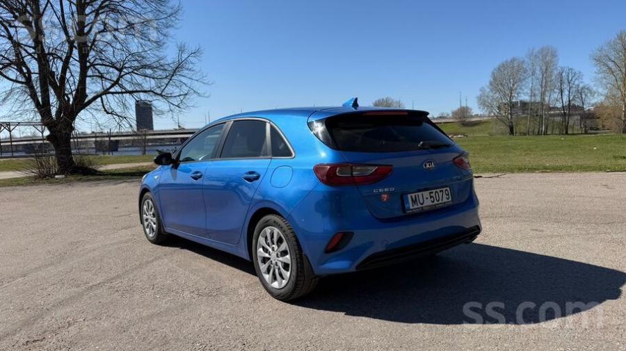 Zils Kia Ceed 2021 Rīga, ar dzinēja tilpumu 1.00 L un nobraukumu 45 tūkst. km par 12499 €, foto 8 vietnē AUTOMOTO.COM.LV