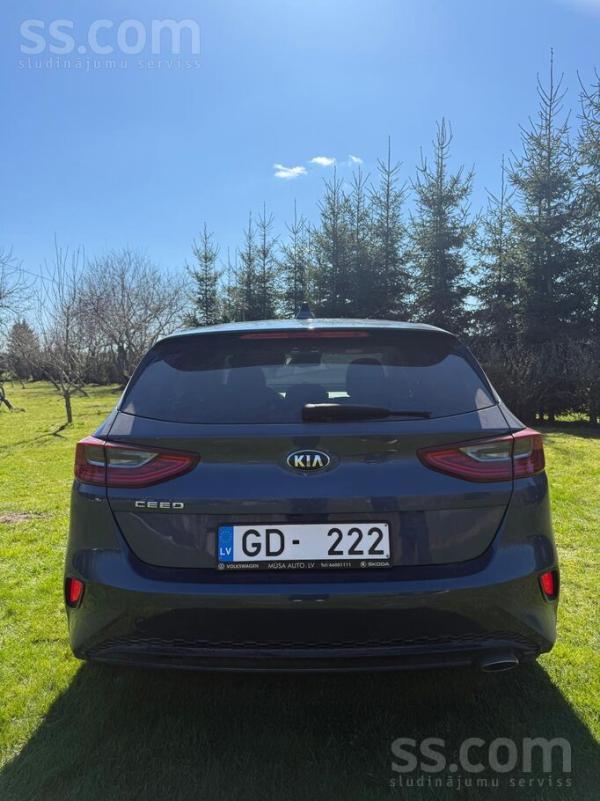 Zils Kia Ceed 2021 Tukums, ar dzinēja tilpumu 1.50 L un nobraukumu 150 tūkst. km par 12500 €, foto 4 vietnē AUTOMOTO.COM.LV