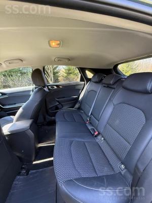 Blue Kia Ceed 2021 in Tukums, with an engine capacity of 1.50 L and mileage of 150 thousand km for 12500 €, photo 13 on AUTOMOTO.COM.LV