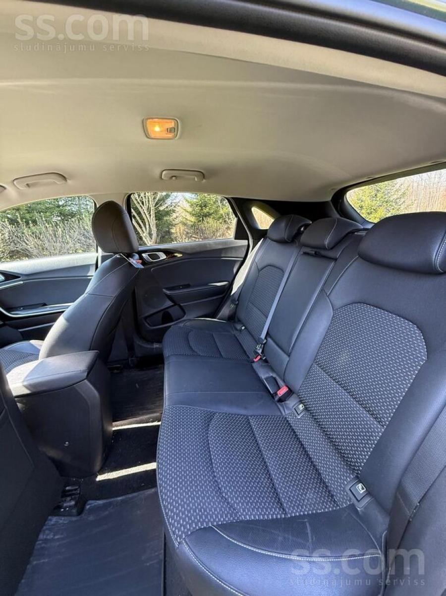 Blue Kia Ceed 2021 in Tukums, with an engine capacity of 1.50 L and mileage of 150 thousand km for 12500 €, photo 13 on AUTOMOTO.COM.LV