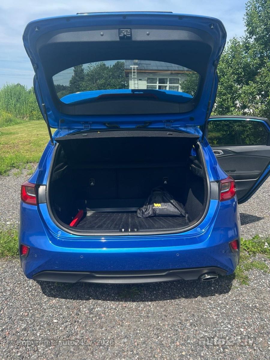 Zils Kia Ceed 2022 Tallina, ar dzinēja tilpumu 1.50 L un nobraukumu 39 tūkst. km par 14990 €, foto 5 vietnē AUTOMOTO.COM.LV