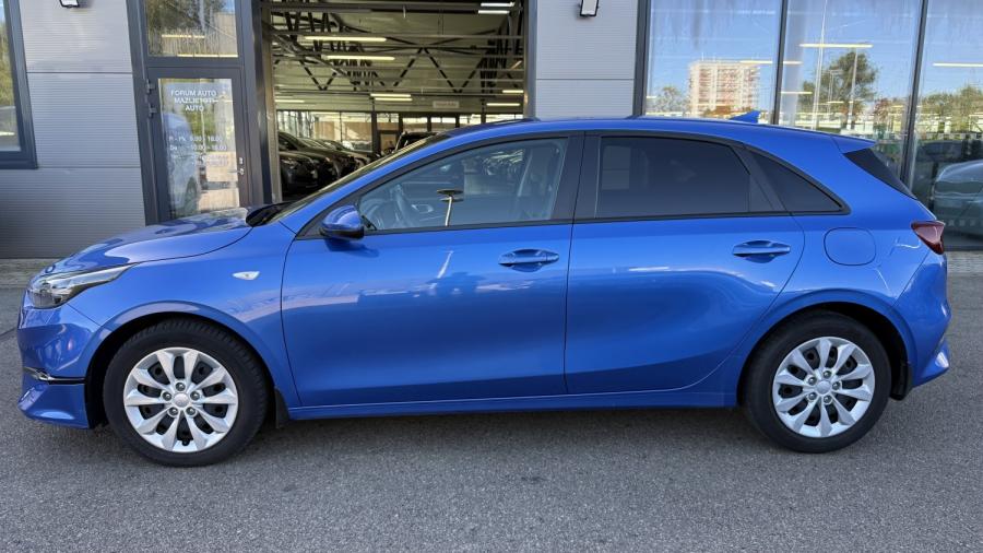 Zils Kia Ceed 2023 Rīga, ar dzinēja tilpumu 1.60 L un nobraukumu 51 tūkst. km par 14500 €, foto 1 vietnē AUTOMOTO.COM.LV