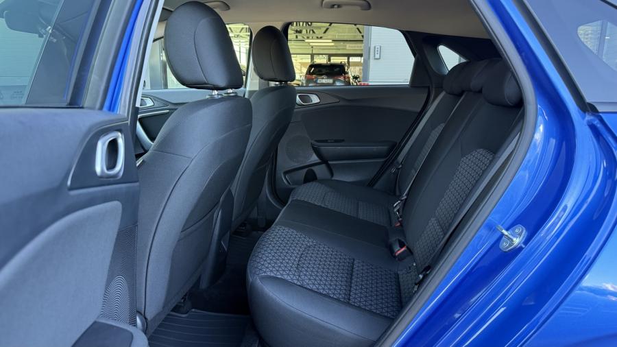 Zils Kia Ceed 2023 Rīga, ar dzinēja tilpumu 1.60 L un nobraukumu 51 tūkst. km par 14500 €, foto 14 vietnē AUTOMOTO.COM.LV