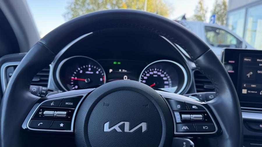Zils Kia Ceed 2023 Rīga, ar dzinēja tilpumu 1.60 L un nobraukumu 51 tūkst. km par 14500 €, foto 20 vietnē AUTOMOTO.COM.LV