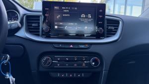 Zils Kia Ceed 2023 Rīga, ar dzinēja tilpumu 1.60 L un nobraukumu 51 tūkst. km par 14500 €, foto 22 vietnē AUTOMOTO.COM.LV