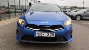 Blue Kia Ceed 2023 in Riga, with an engine capacity of 1.60 L and mileage of 145 thousand km for 11900 €, photo 8 on AUTOMOTO.COM.LV
