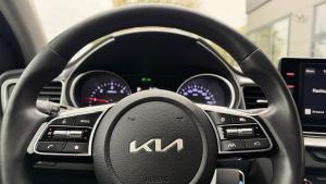 Blue Kia Ceed 2023 in Riga, with an engine capacity of 1.60 L and mileage of 145 thousand km for 11900 €, photo 20 on AUTOMOTO.COM.LV