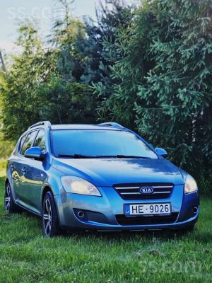 Blue Kia Ceed 2008 in Riga, with an engine capacity of 1.60 L and mileage of 400 thousand km for 1350 €, photo 9 on AUTOMOTO.COM.LV