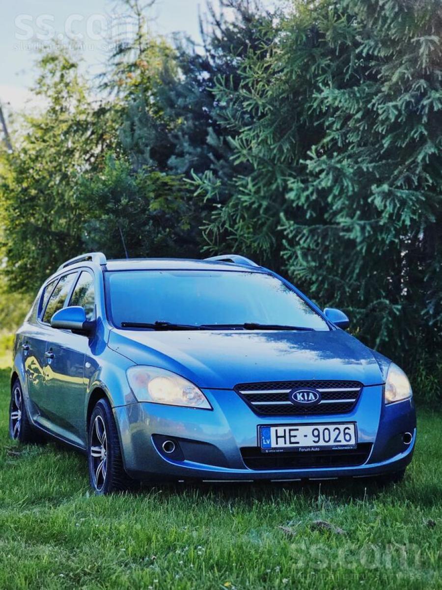 Blue Kia Ceed 2008 in Riga, with an engine capacity of 1.60 L and mileage of 400 thousand km for 1350 €, photo 9 on AUTOMOTO.COM.LV