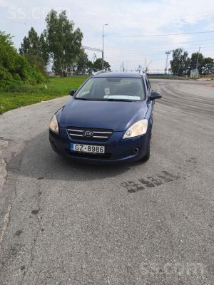 Zils Kia Ceed 2008 Rīga, ar dzinēja tilpumu 1.60 L un nobraukumu 354 tūkst. km par 1400 €, foto 6 vietnē AUTOMOTO.COM.LV
