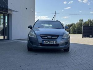 Zils Kia Ceed 2008 Panevēža, ar dzinēja tilpumu 1.58 L un nobraukumu 268 tūkst. km par 650 €, foto  vietnē AUTOMOTO.COM.LV