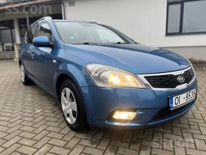 Zils Kia Ceed 2009 Rēzekne, ar dzinēja tilpumu 1.60 L un nobraukumu 255 tūkst. km par 3750 €, foto 3 vietnē AUTOMOTO.COM.LV