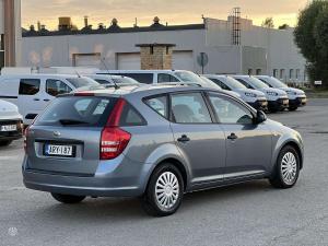 Blue Kia Ceed 2009 in Mazeikiai, with an engine capacity of 1.58 L and mileage of 243 thousand km for 2200 €, photo 6 on AUTOMOTO.COM.LV