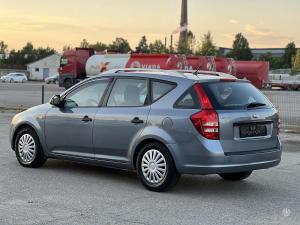 Blue Kia Ceed 2009 in Mazeikiai, with an engine capacity of 1.58 L and mileage of 243 thousand km for 2200 €, photo 8 on AUTOMOTO.COM.LV