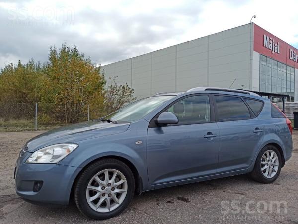 Zils Kia Ceed 2009 Daugavpils, ar dzinēja tilpumu 2.00 L un nobraukumu 0 tūkst. km par 2800 €, foto 5 vietnē AUTOMOTO.COM.LV