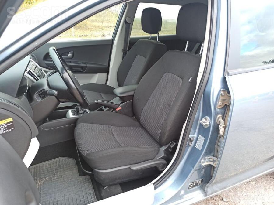 Zils Kia Ceed 2009 Daugavpils, ar dzinēja tilpumu 2.00 L un nobraukumu 0 tūkst. km par 2800 €, foto 16 vietnē AUTOMOTO.COM.LV