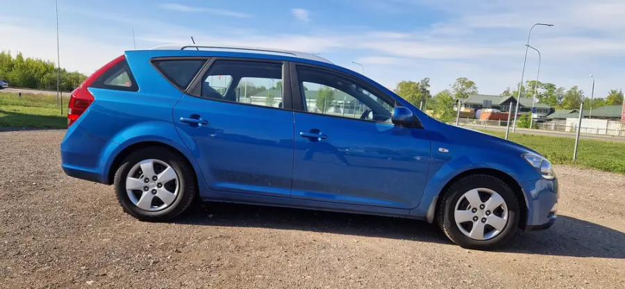 Zils Kia Ceed 2010 Daugavpils, ar dzinēja tilpumu 1.60 L un nobraukumu 291 tūkst. km par 2850 €, foto 7 vietnē AUTOMOTO.COM.LV