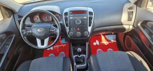 Zils Kia Ceed 2010 Daugavpils, ar dzinēja tilpumu 1.60 L un nobraukumu 291 tūkst. km par 2850 €, foto 10 vietnē AUTOMOTO.COM.LV