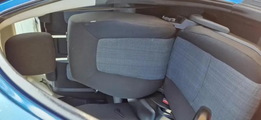 Zils Kia Ceed 2010 Daugavpils, ar dzinēja tilpumu 1.60 L un nobraukumu 291 tūkst. km par 2850 €, foto 19 vietnē AUTOMOTO.COM.LV