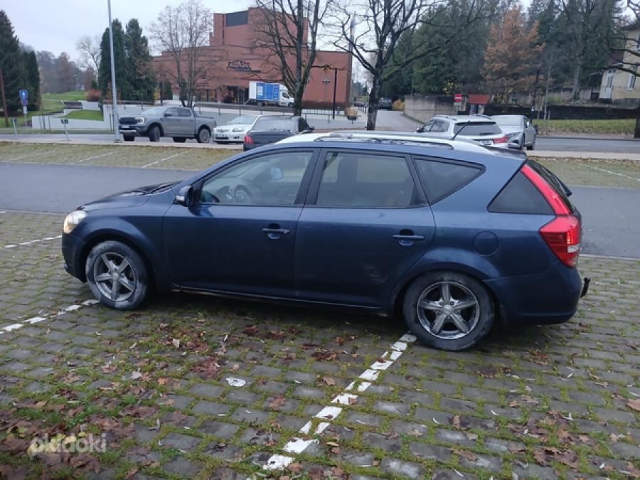 Zils Kia Ceed 2010 Viljandi, ar dzinēja tilpumu 1.60 L un nobraukumu 312 tūkst. km par 999 €, foto 10 vietnē AUTOMOTO.COM.LV