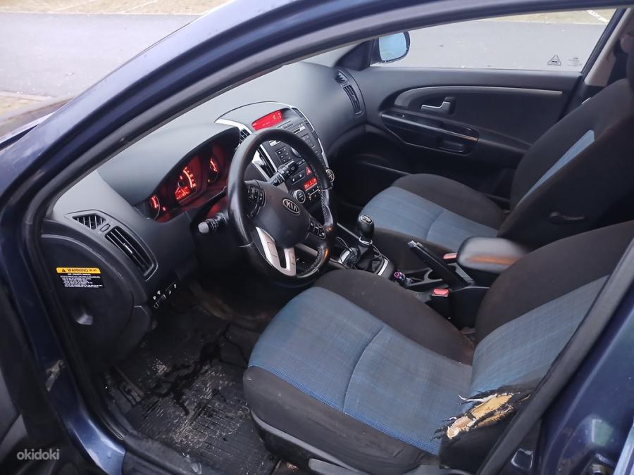 Zils Kia Ceed 2010 Viljandi, ar dzinēja tilpumu 1.60 L un nobraukumu 312 tūkst. km par 999 €, foto 24 vietnē AUTOMOTO.COM.LV