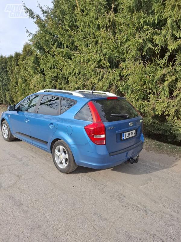 Blue Kia Ceed 2011 in Kelme, with an engine capacity of 1.60 L and mileage of 235 thousand km for 2750 €, photo 4 on AUTOMOTO.COM.LV