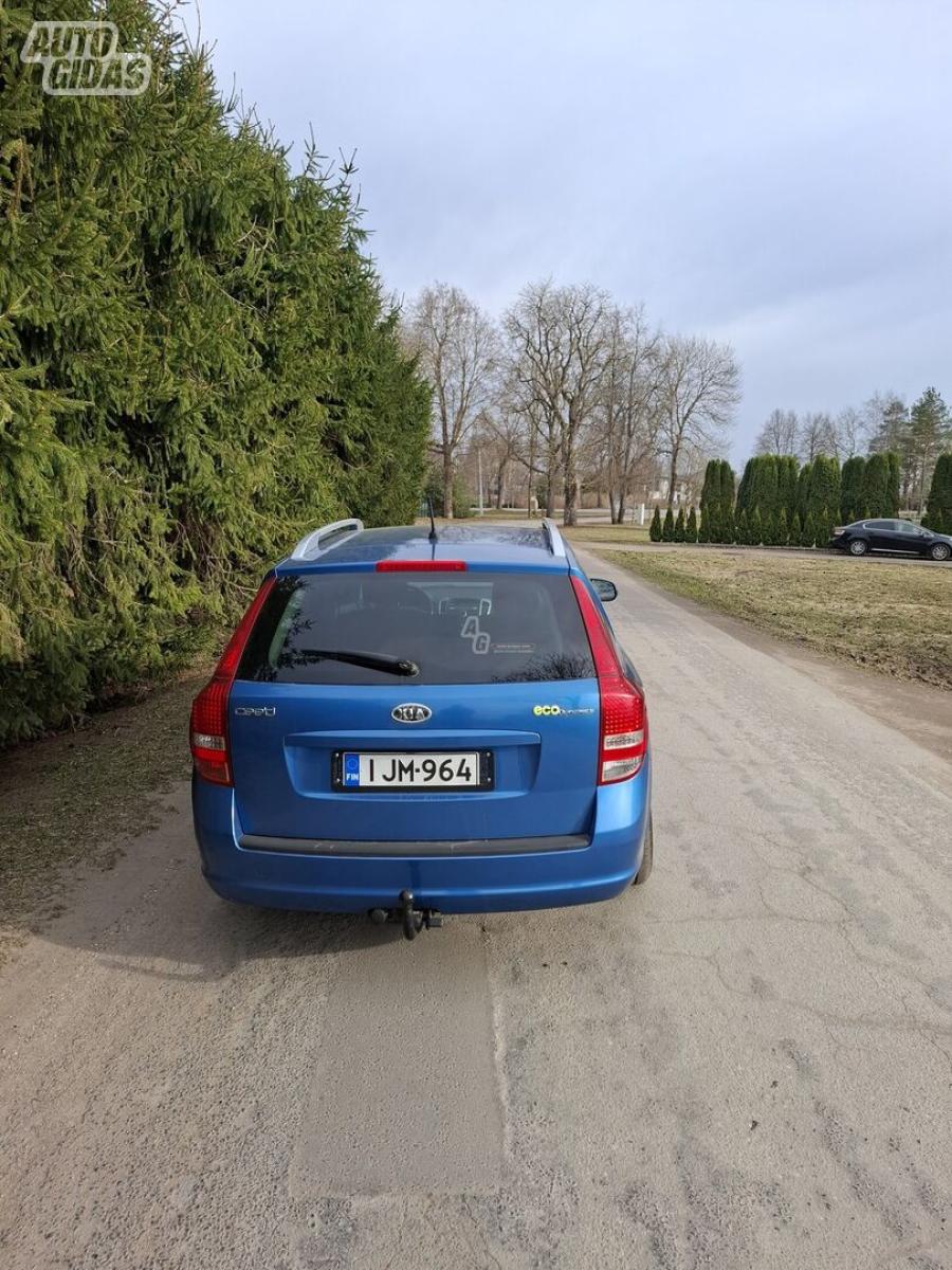 Blue Kia Ceed 2011 in Kelme, with an engine capacity of 1.60 L and mileage of 235 thousand km for 2750 €, photo 5 on AUTOMOTO.COM.LV