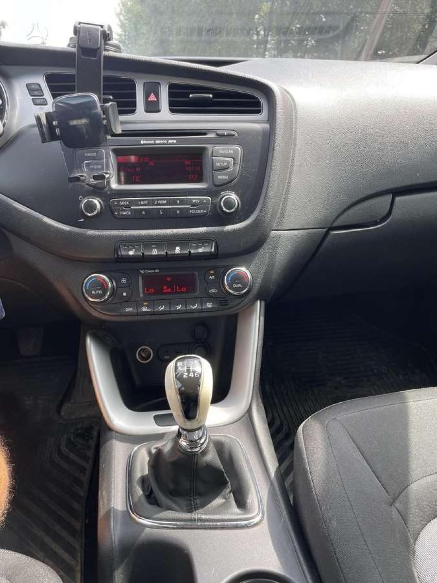 Zils Kia Ceed 2012 Kauņa, ar dzinēja tilpumu 1.58 L un nobraukumu 310 tūkst. km par 3650 €, foto 9 vietnē AUTOMOTO.COM.LV