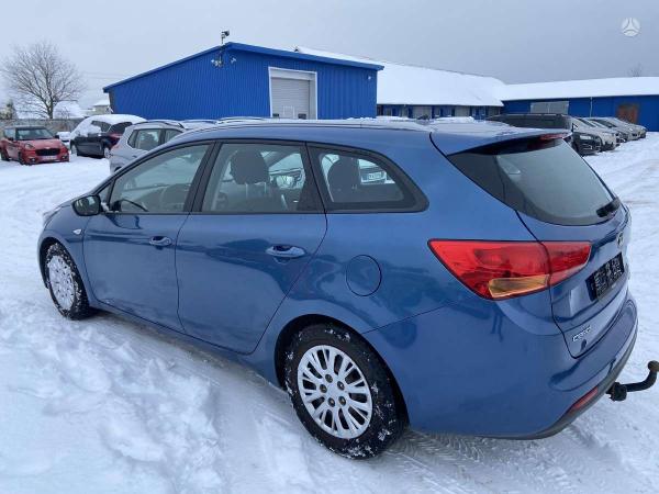Zils Kia Ceed 2014 Tauragė, ar dzinēja tilpumu 1.59 L un nobraukumu 240 tūkst. km par 2900 €, foto 6 vietnē AUTOMOTO.COM.LV
