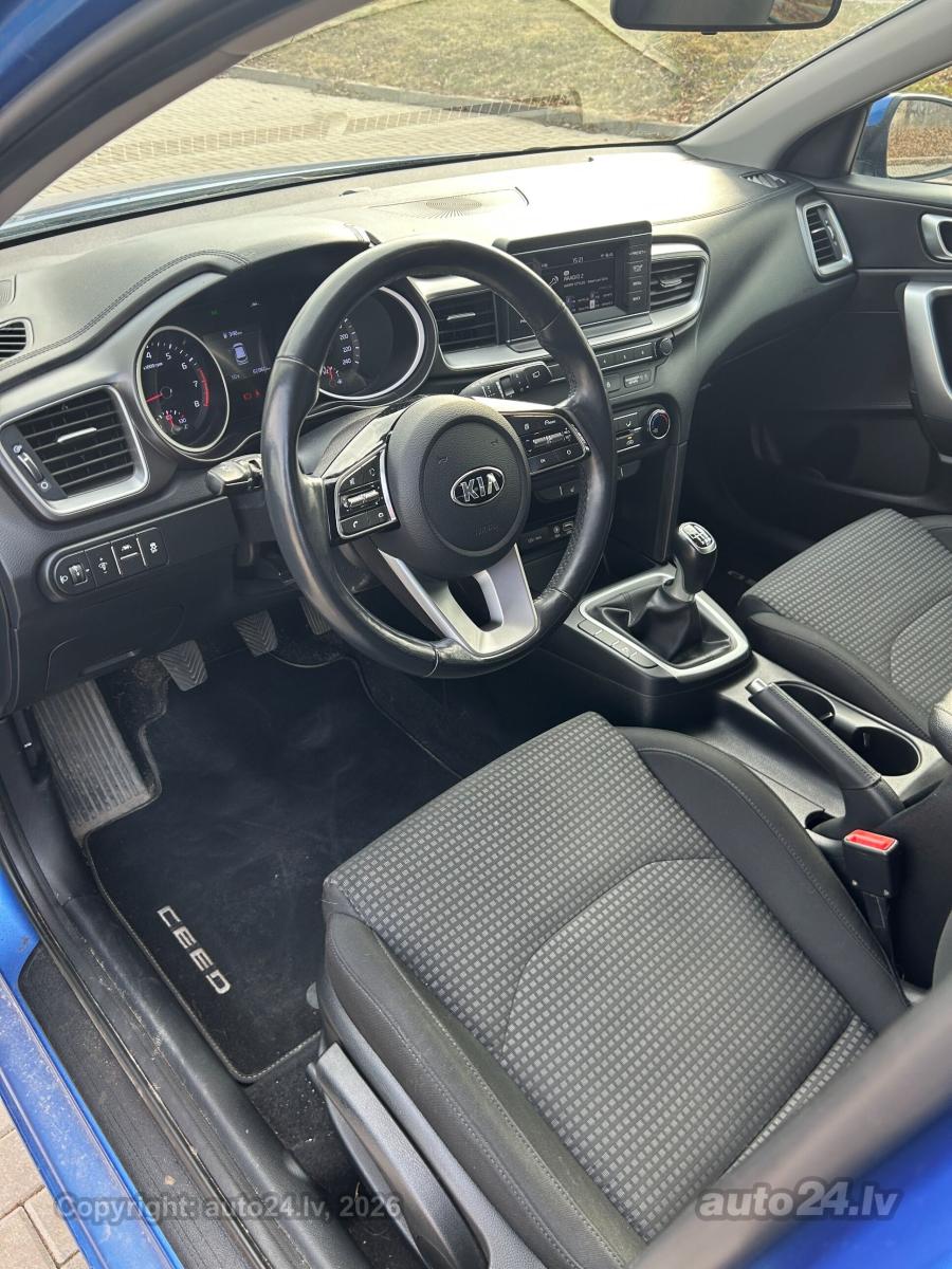 Zils Kia Ceed 2019 Tartu, ar dzinēja tilpumu 1.40 L un nobraukumu 61 tūkst. km par 10200 €, foto 4 vietnē AUTOMOTO.COM.LV