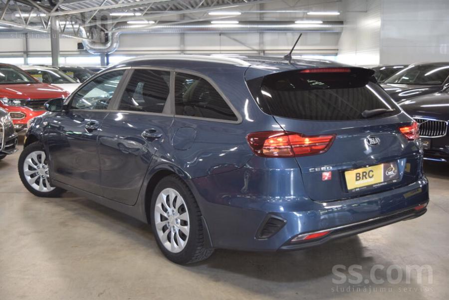 Blue Kia Ceed 2019 in Riga, with an engine capacity of 1.60 L and mileage of 177 thousand km for 8400 €, photo 3 on AUTOMOTO.COM.LV