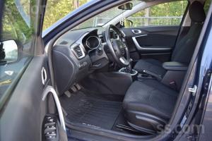 Blue Kia Ceed 2019 in Riga, with an engine capacity of 1.60 L and mileage of 177 thousand km for 8400 €, photo 4 on AUTOMOTO.COM.LV