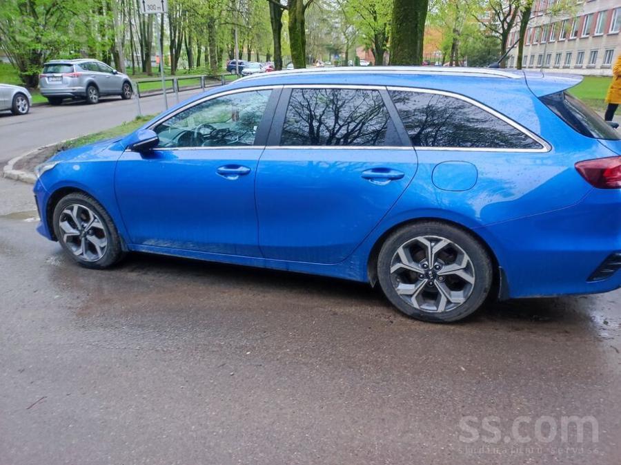 Blue Kia Ceed 2019 in Riga, with an engine capacity of 1.40 L and mileage of 72 thousand km for 12000 €, photo 4 on AUTOMOTO.COM.LV