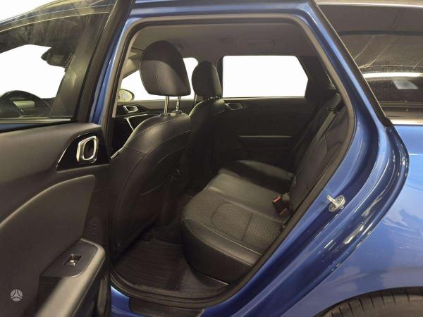 Blue Kia Ceed 2019 in Vilnius, with an engine capacity of 1.35 L and mileage of 77 thousand km for 14200 €, photo 10 on AUTOMOTO.COM.LV