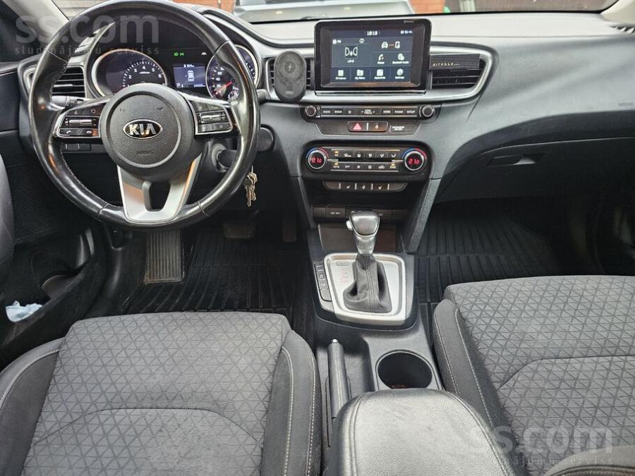 Синий Киа Сид 2019 в Рига, объемом двигателя 1.40 л и пробегом 290 тыс. км за 8900 €, фото 7 на AUTOMOTO.COM.LV