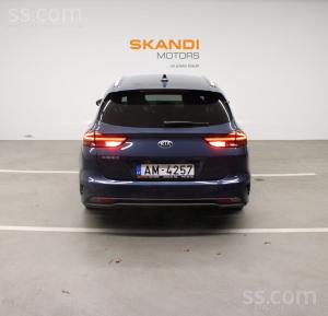 Blue Kia Ceed 2020 in Riga, with an engine capacity of 1.40 L and mileage of 138 thousand km for 12990 €, photo 5 on AUTOMOTO.COM.LV