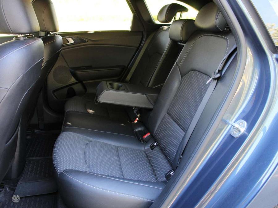 Blue Kia Ceed 2020 in Vilnius, with an engine capacity of 1.35 L and mileage of 97 thousand km for 13990 €, photo 8 on AUTOMOTO.COM.LV
