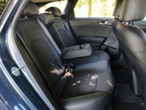 Blue Kia Ceed 2020 in Vilnius, with an engine capacity of 1.35 L and mileage of 97 thousand km for 13990 €, photo 10 on AUTOMOTO.COM.LV