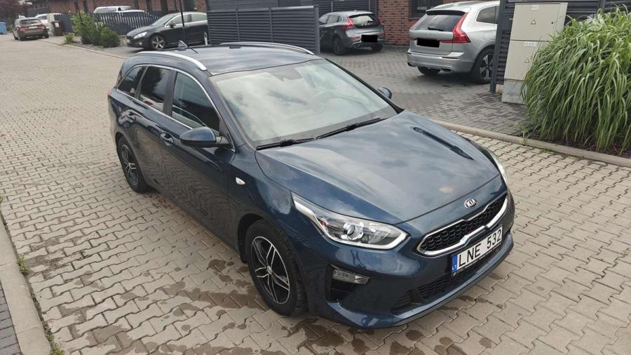 Blue Kia Ceed 2020 in Kaunas, with an engine capacity of 1.35 L and mileage of 94 thousand km for 13200 €, photo 4 on AUTOMOTO.COM.LV