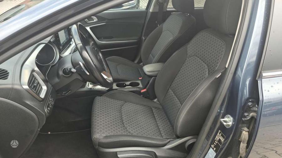 Blue Kia Ceed 2020 in Kaunas, with an engine capacity of 1.35 L and mileage of 94 thousand km for 13200 €, photo 12 on AUTOMOTO.COM.LV